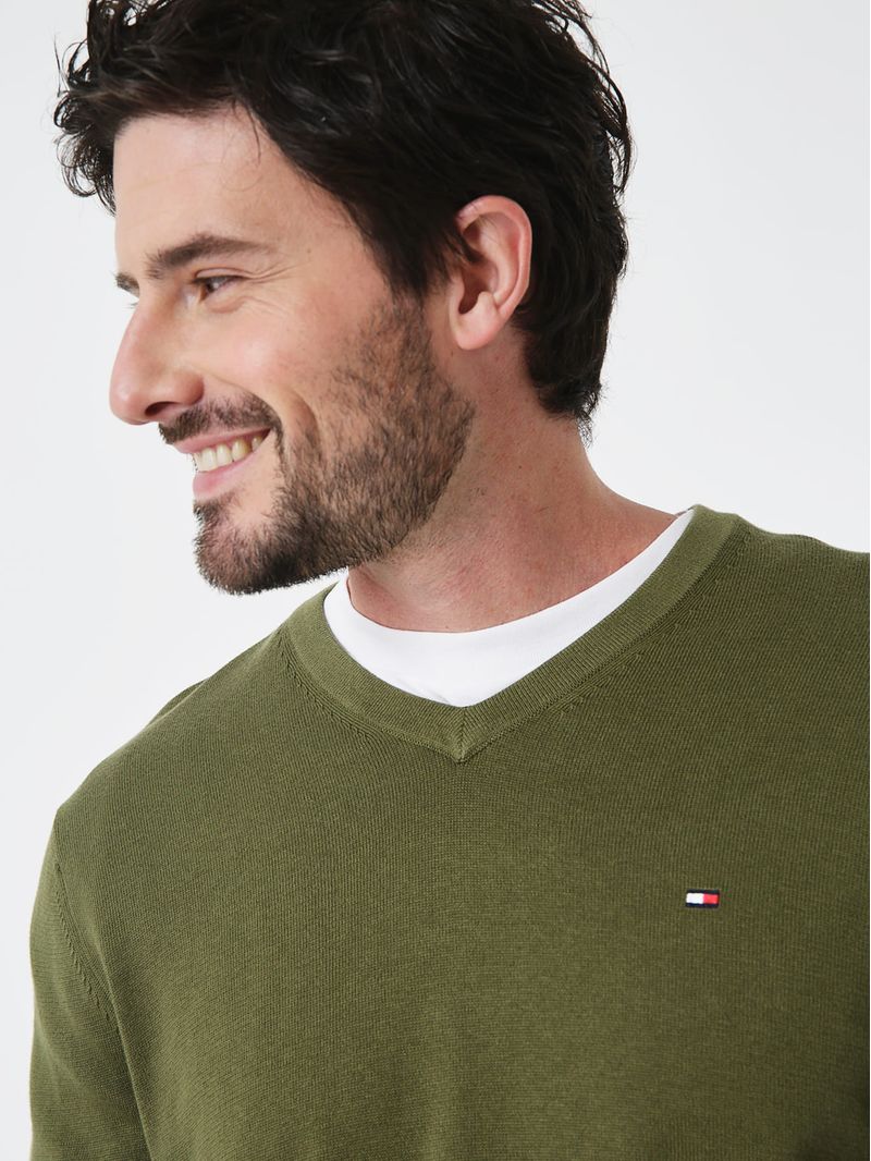 SÚETER DE ALGODÓN CON CUELLO V